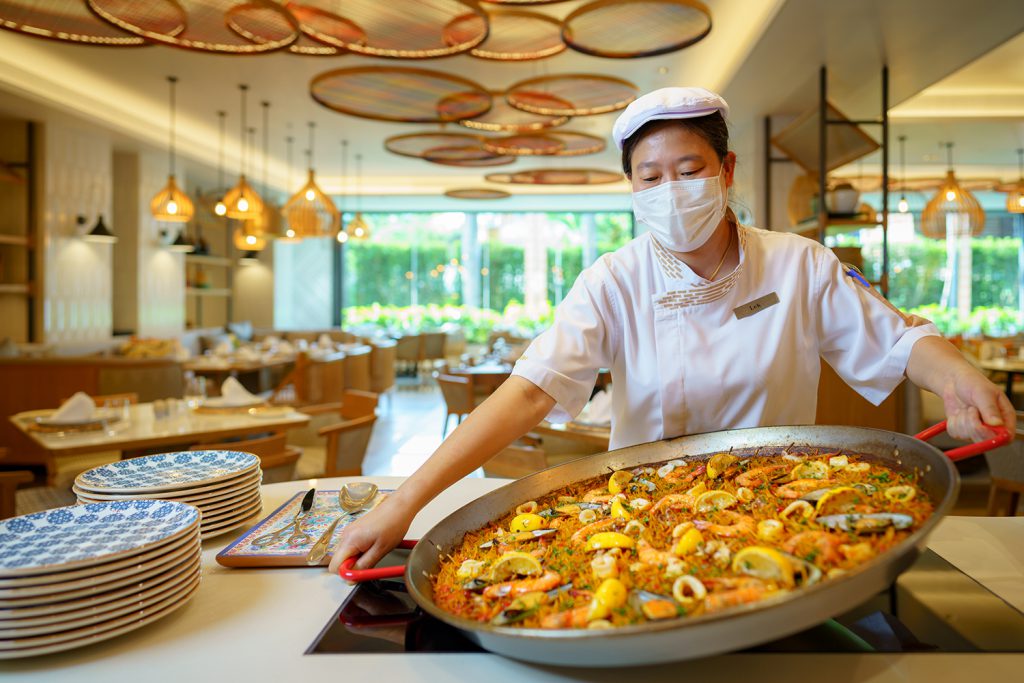 When Spanish Meets Thai – The New Indulgent Sunday Brunch at Meliá ...